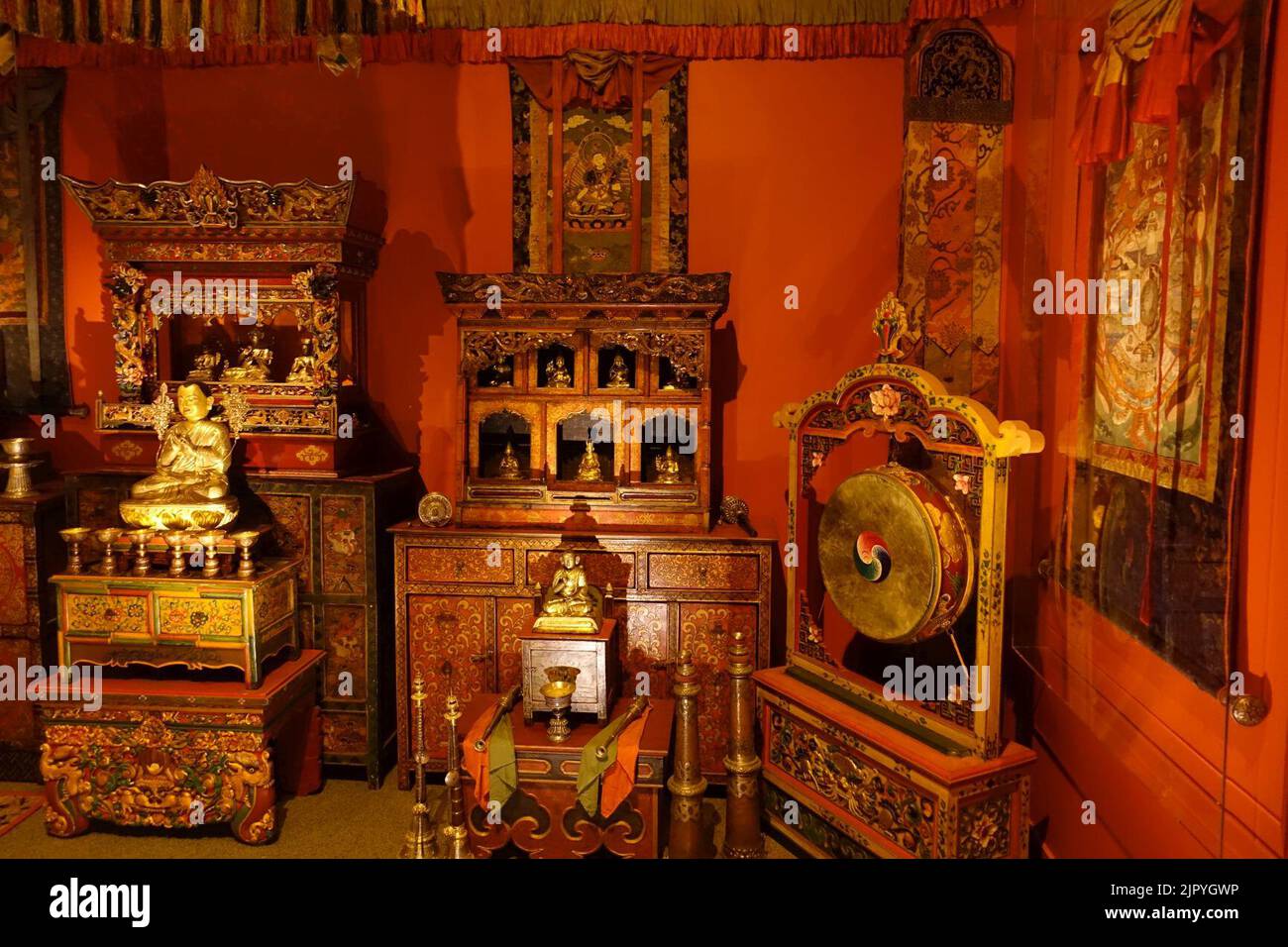 Tibetan Buddhist Shrine Room, Alice S. Kandell Collection, from Tibet ...