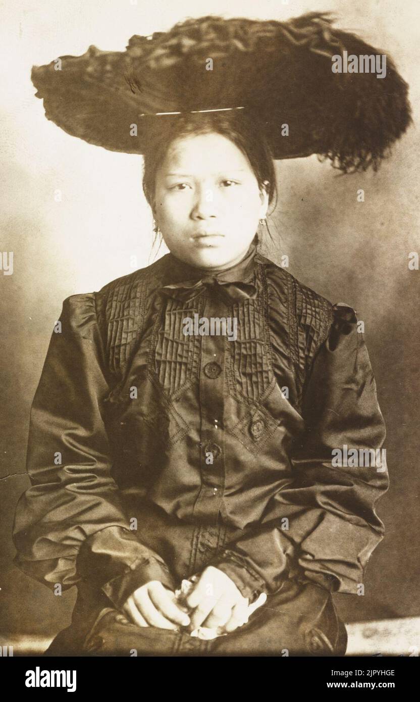 Tie You, wife of Mock Duck, leader of Hip Sing Tong organization in ...