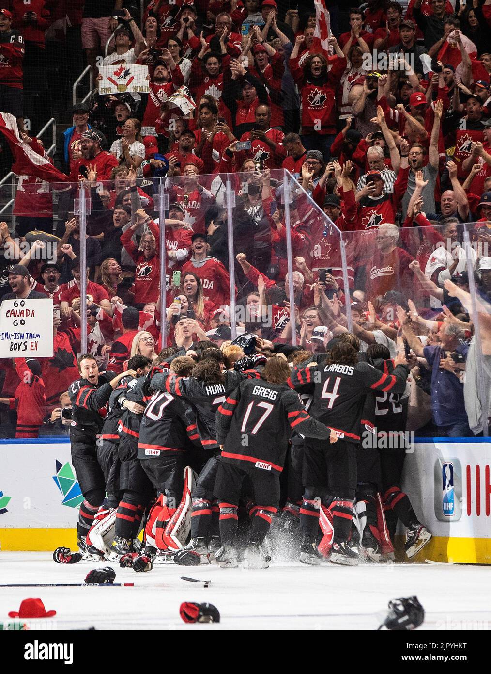 Canada celebrates the win over Finland during overtime IIHF World ...
