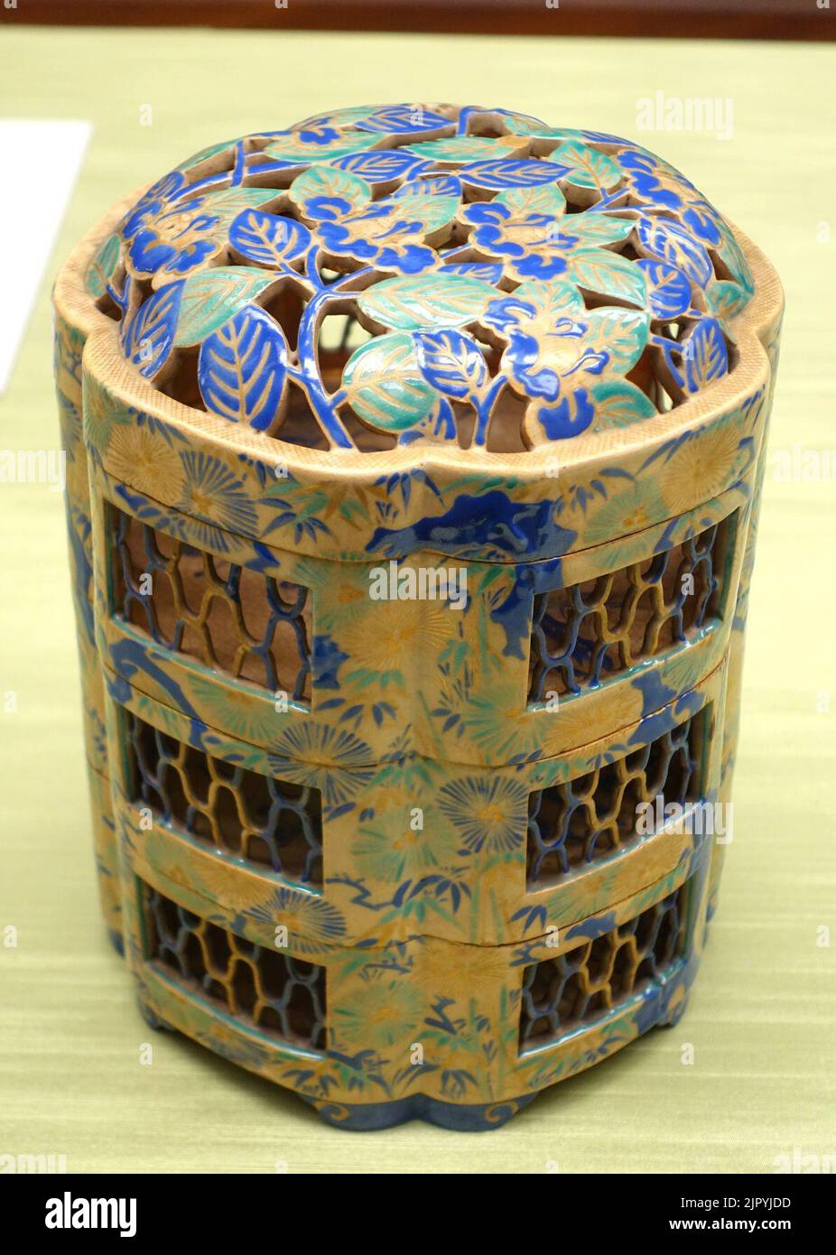 Tiered box, Kyoto ware, Edo period, 1700s AD, ceramic, overglaze enamel ...