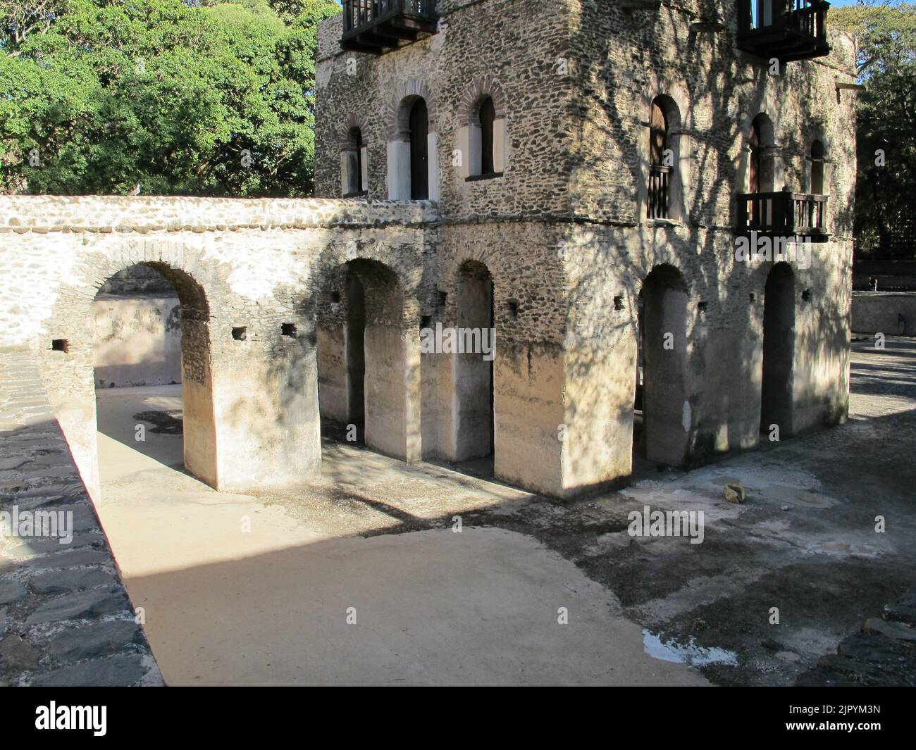 Ruins of palace in Gondor city, Ethiopia Stock Photo - Alamy