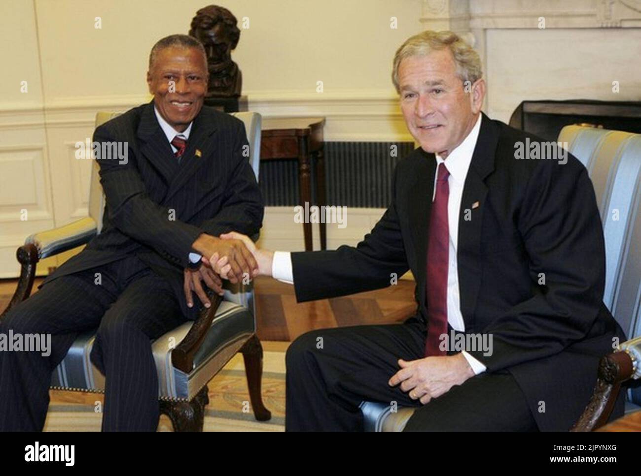 Tilman Thomas and George W. Bush Stock Photo - Alamy