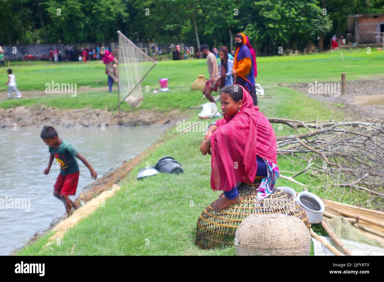 Water polo crowd hi-res stock photography and images - Alamy