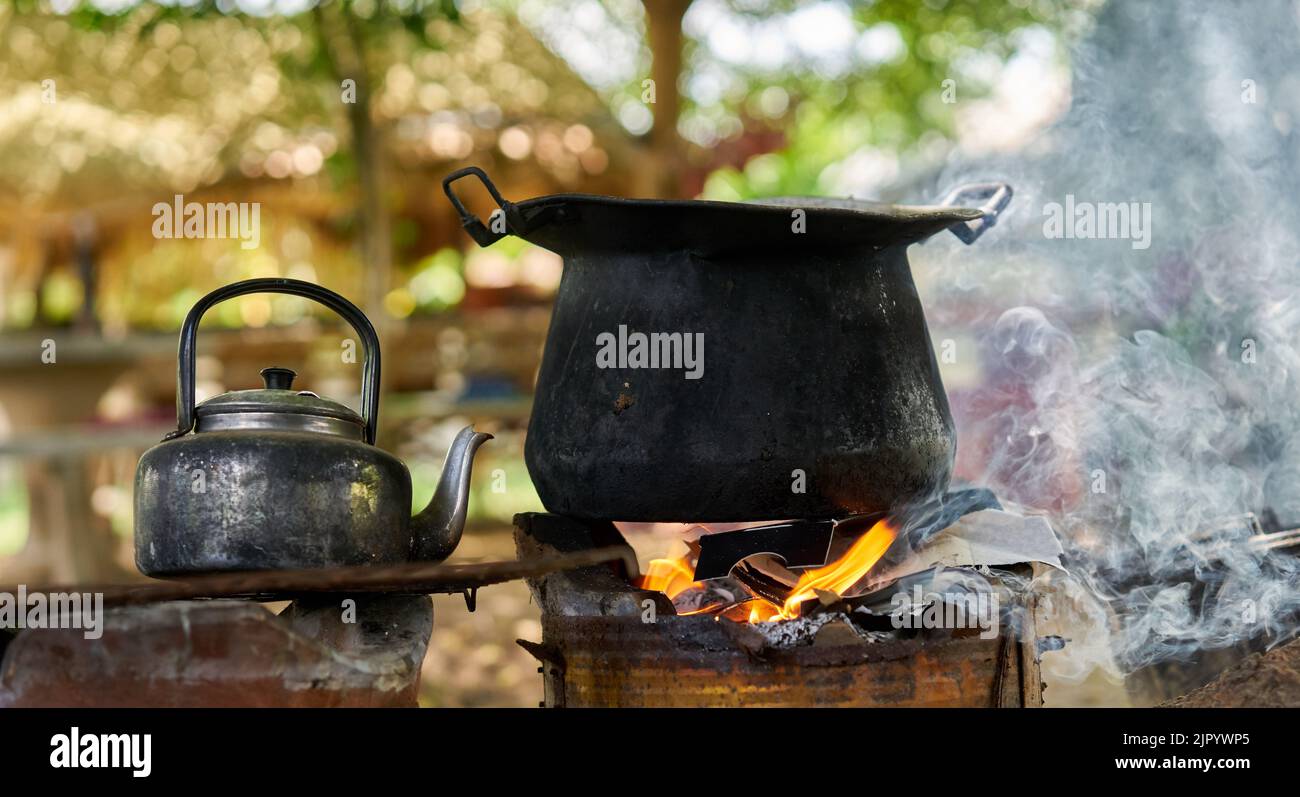 Big black hi-res stock photography and images - Alamy