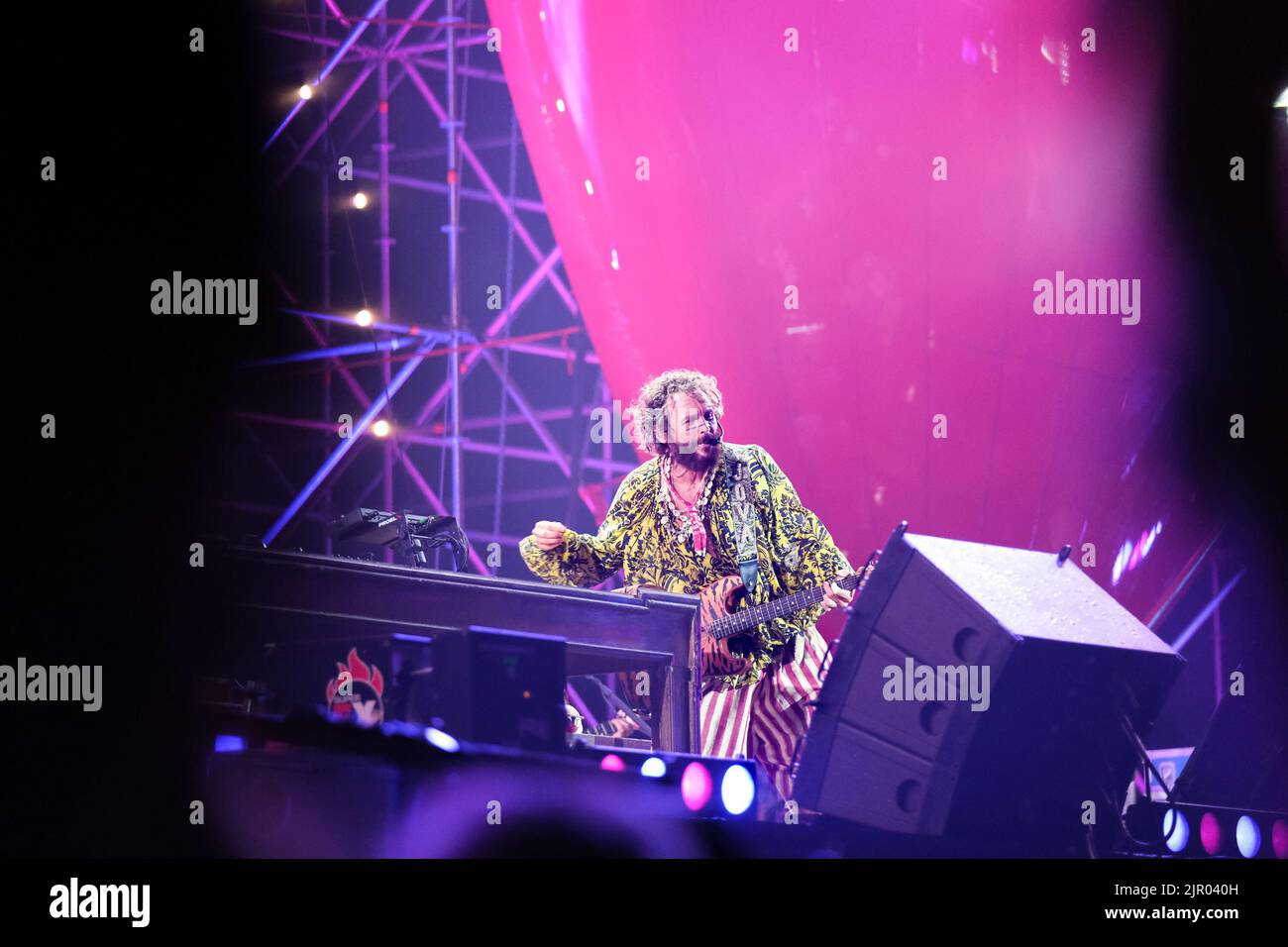 Vasto, Italy. 19th Aug, 2022. Lorenzo Cherubini alias Jovanotti sings on the beach during his ...