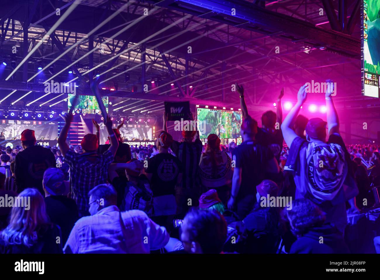 Berlin, Germany. 20th Aug, 2022. Fans cheer during the Prime League ...