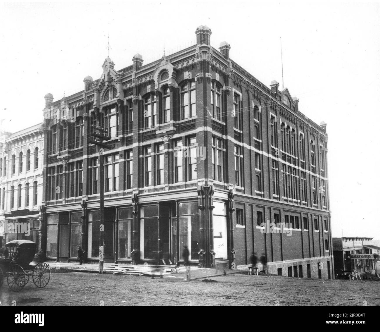 Toklas and Singerman Building, southwest corner of 1st Ave and Columbia ...