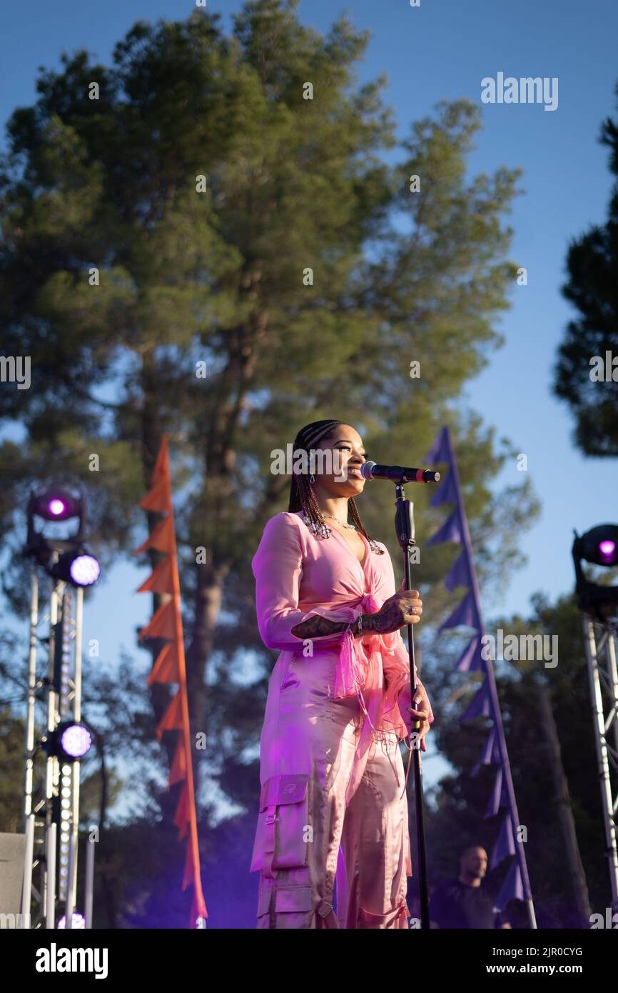 Beautiful Ella Mai singing on stage at Pandora festival in Ibiza Stock ...