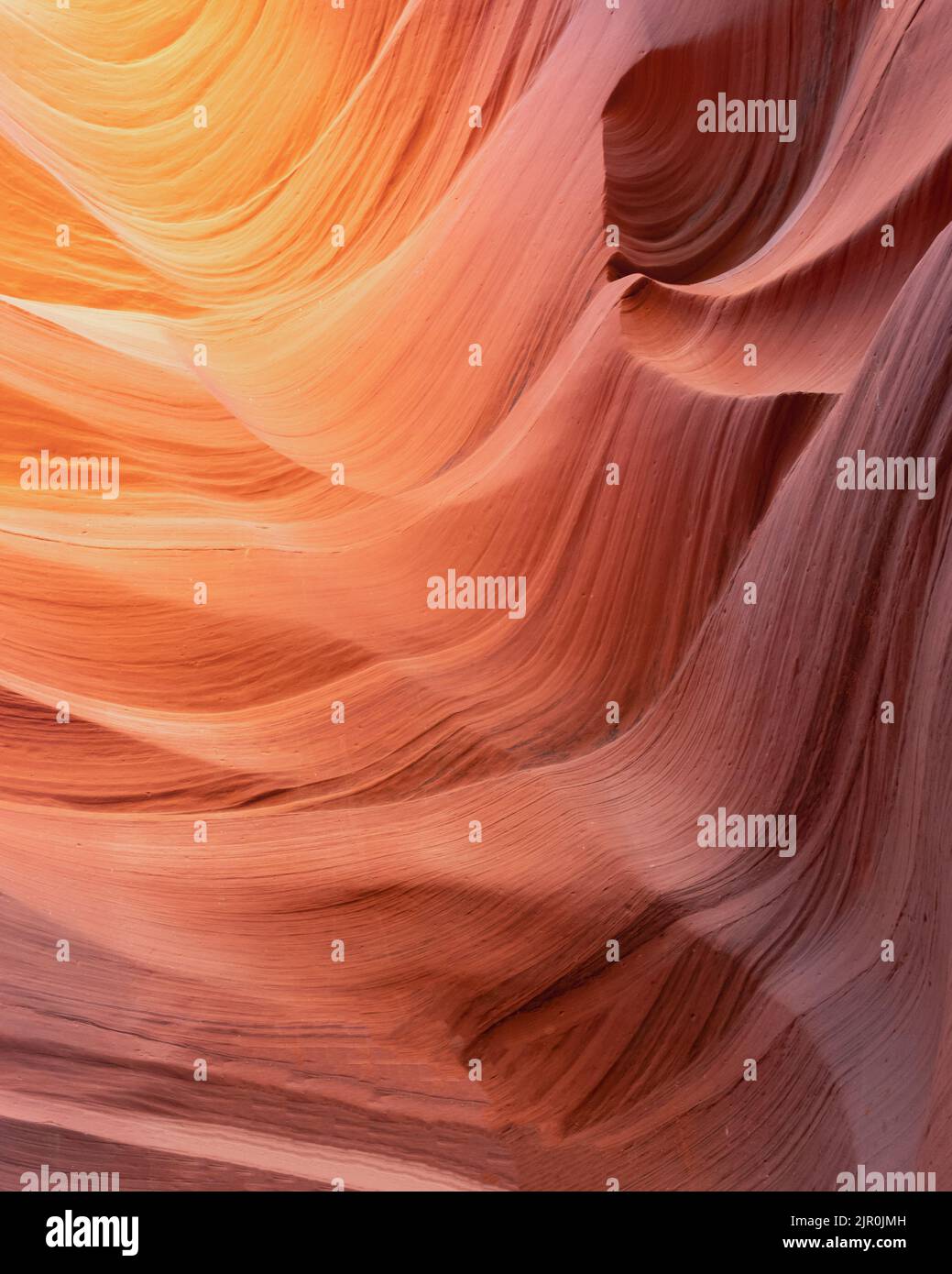 The beautiful sandstone formations of Antelope Canyon. Lake Powell ...