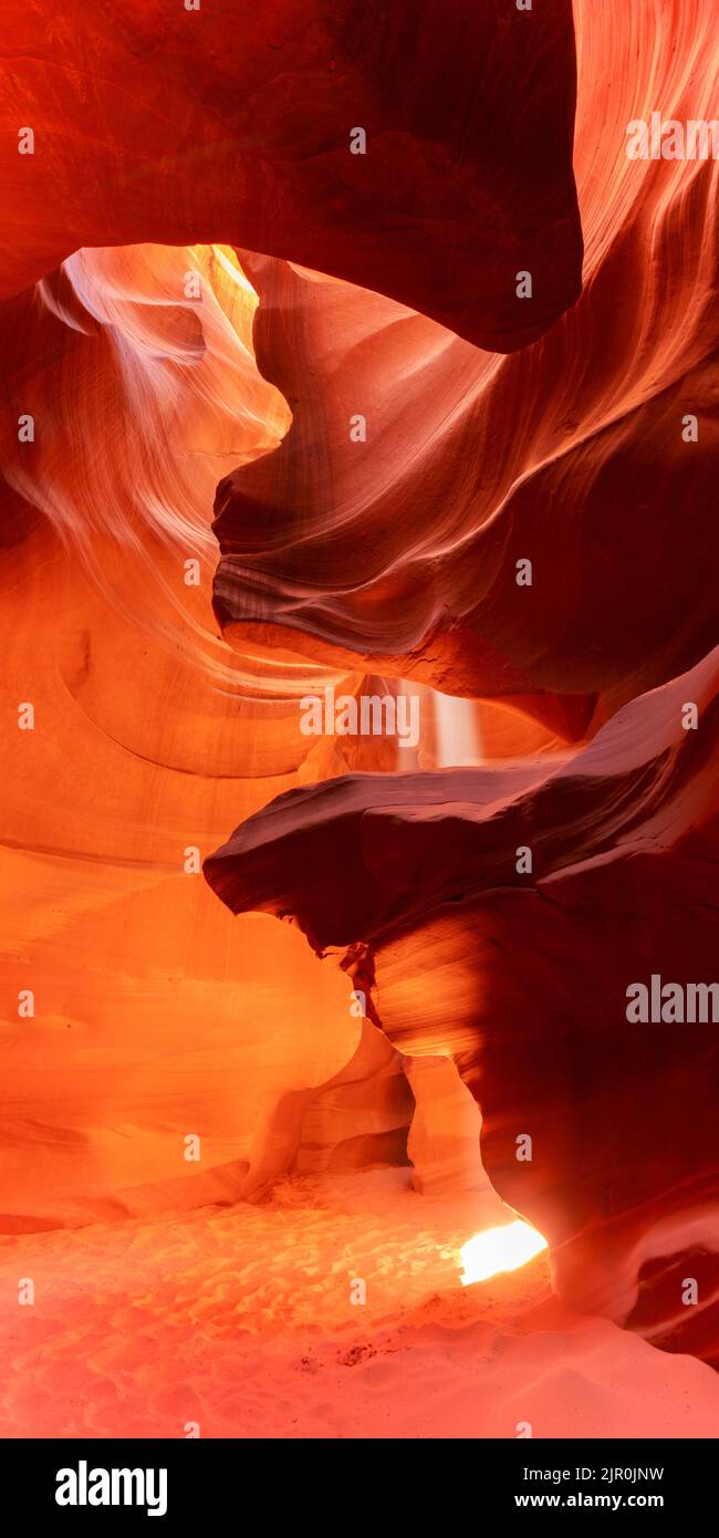 The beautiful sandstone formations of Antelope Canyon. Lake Powell ...