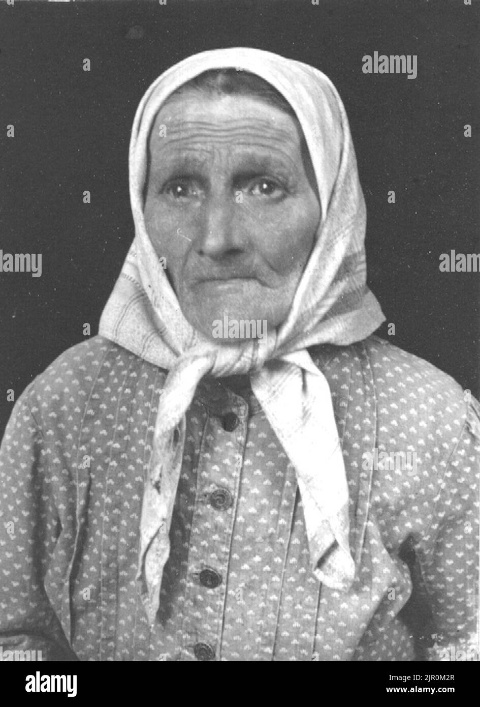 Tončka iz Tacna v vsakdanji noši Stock Photo - Alamy