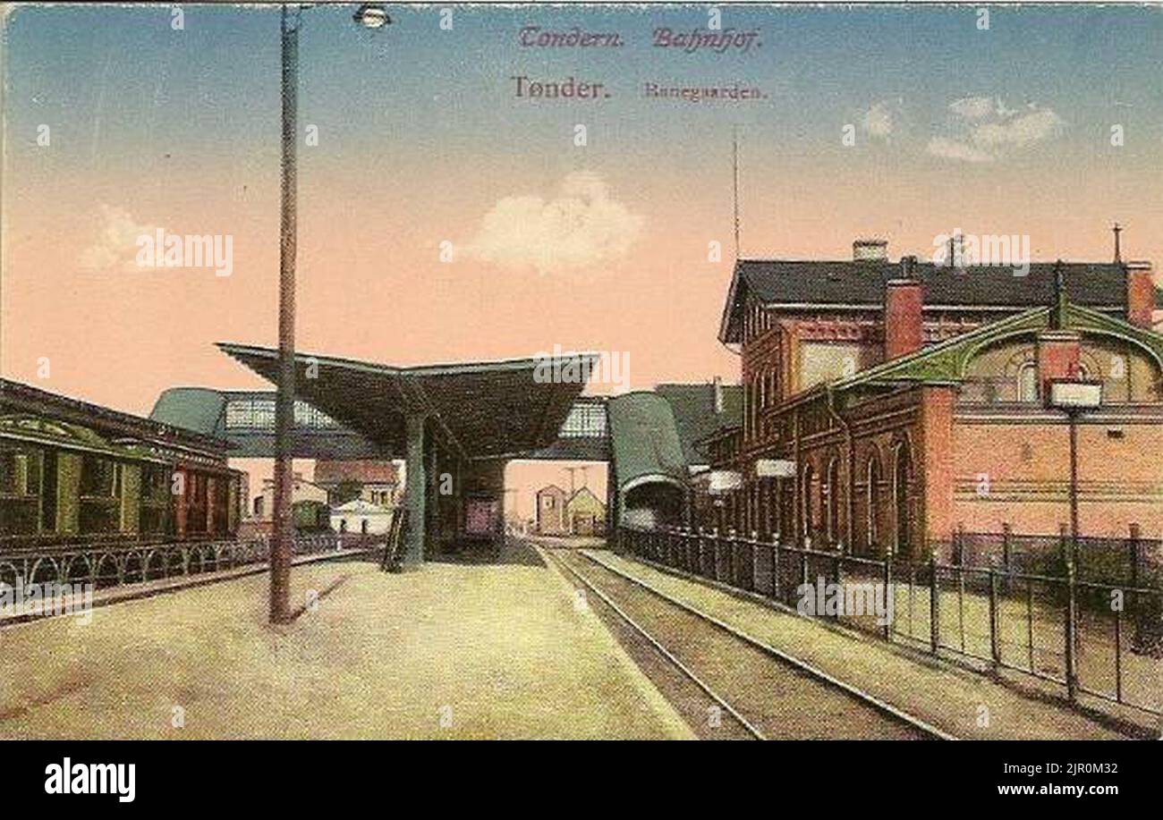 Tondern 1918 mit Bahnsteigüberführung Stock Photo - Alamy
