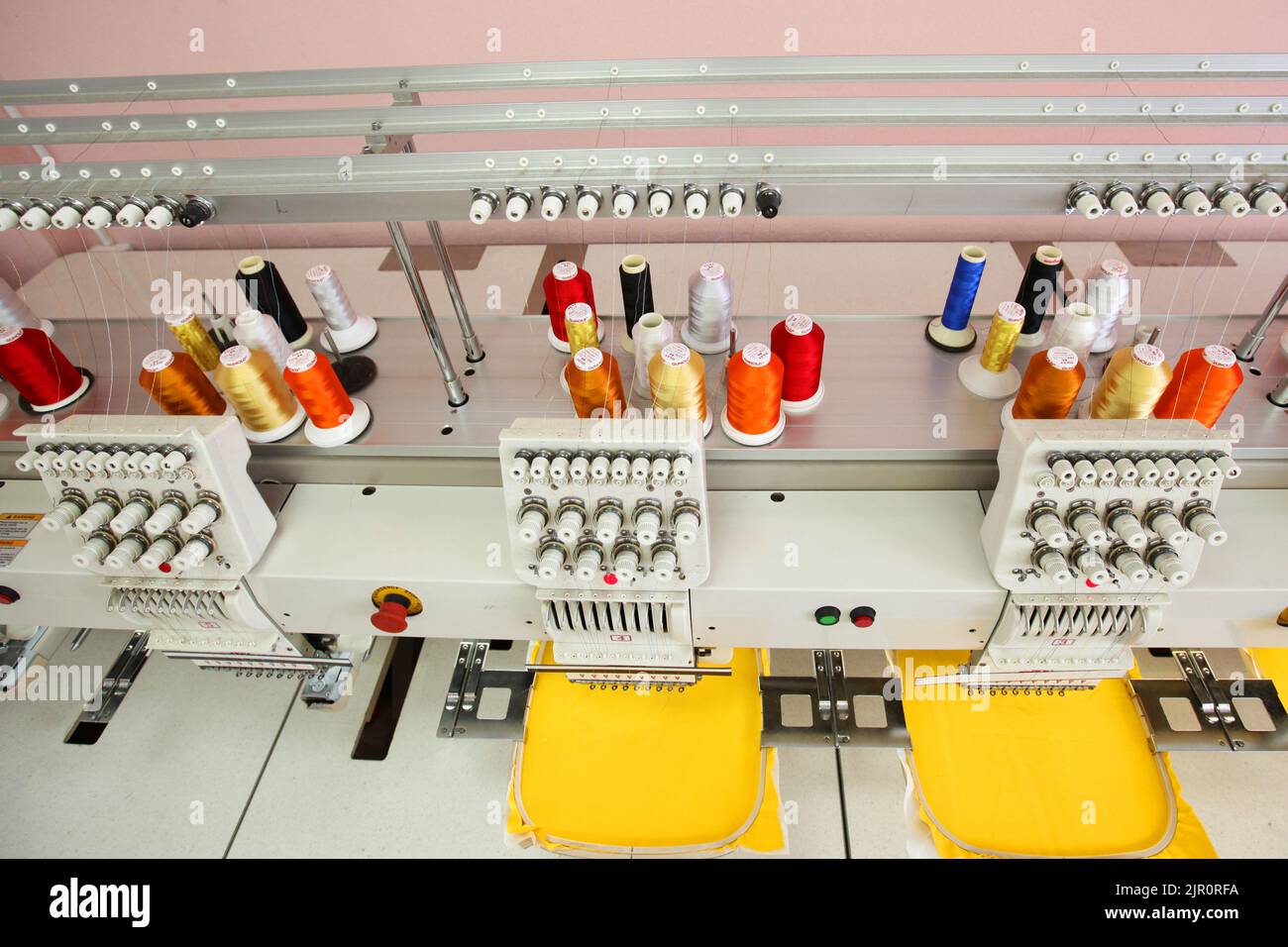 High technology automatic sewing machine control by computer programming. Sewing machine for ...