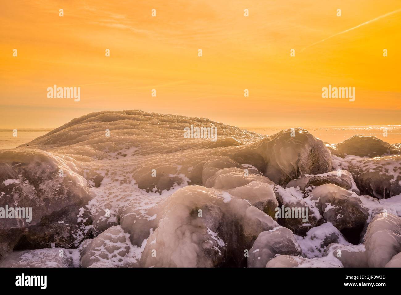 Oosterleek, Netherlands. february 2020. Crawling ice at the Markermeer ...