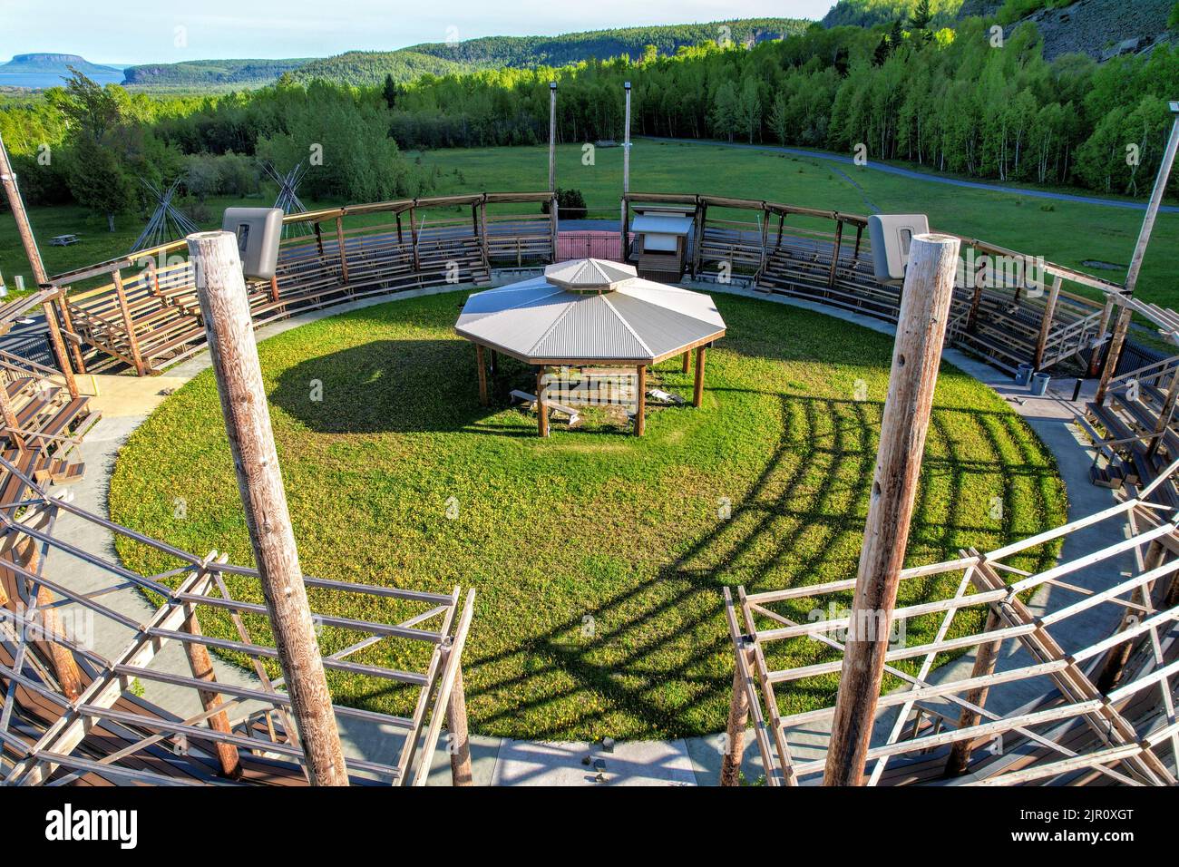 Indigenous structure hi-res stock photography and images - Alamy