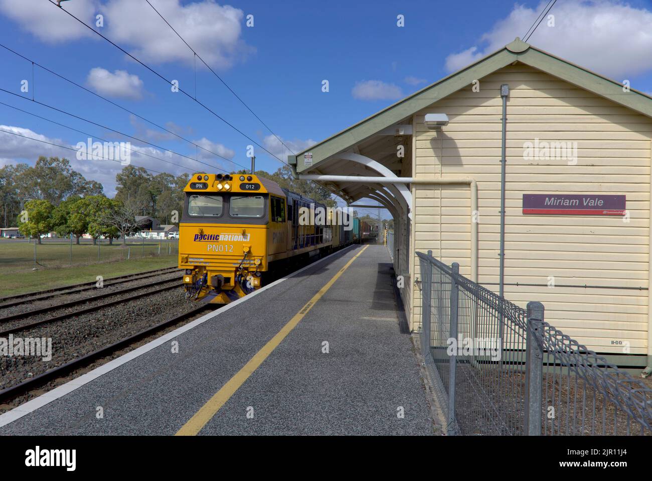 Bruce railway station hi-res stock photography and images - Alamy
