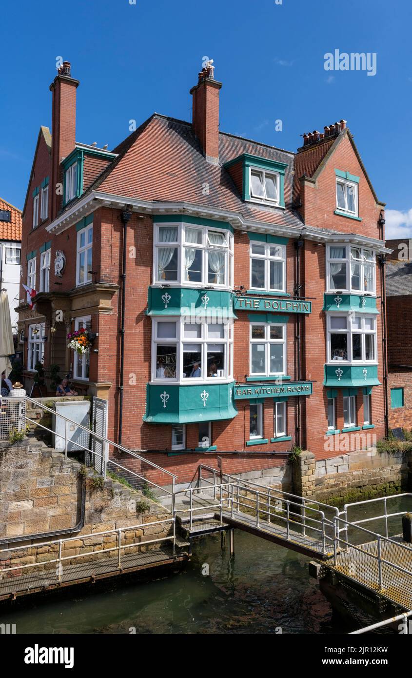 The dolphin hotel whitby hi-res stock photography and images - Alamy