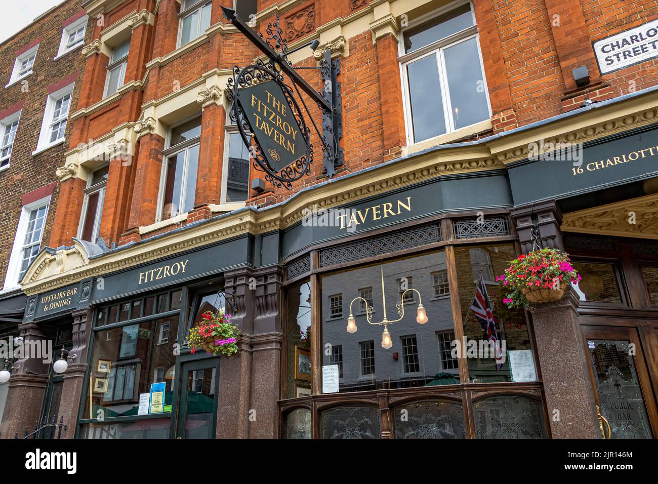 The Fitzroy Tavern a Victorian pub in hte heart of Fitzrovia on ...