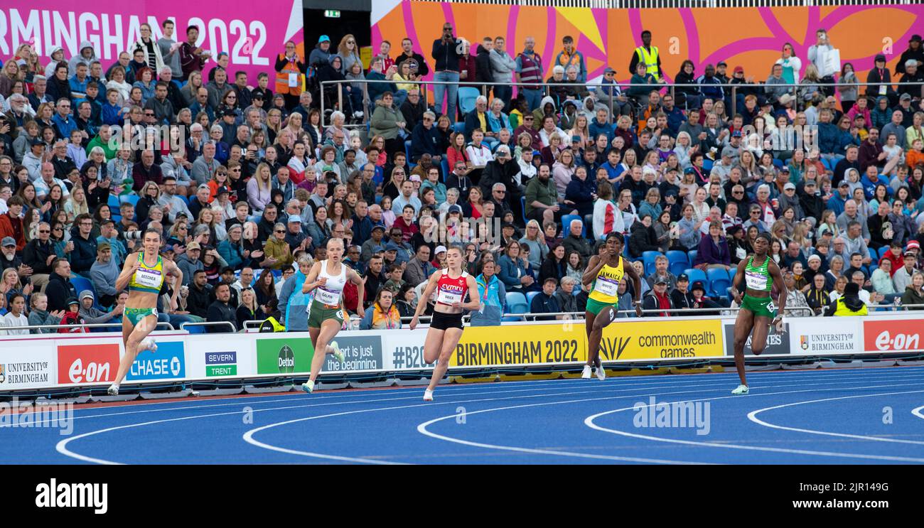 Jacinta Beecher, Abi Galpin, Hannah Brier, Natalliah Whyte and Favour ...