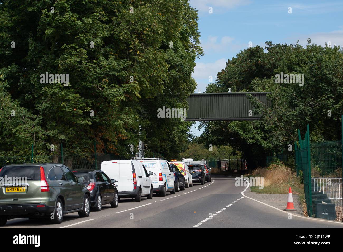 Wendover, Buckinghamshire, UK. 19th August, 2022. Traffic queues on the ...