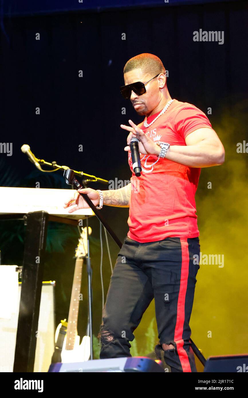 Dell music center concert series hi-res stock photography and images ...