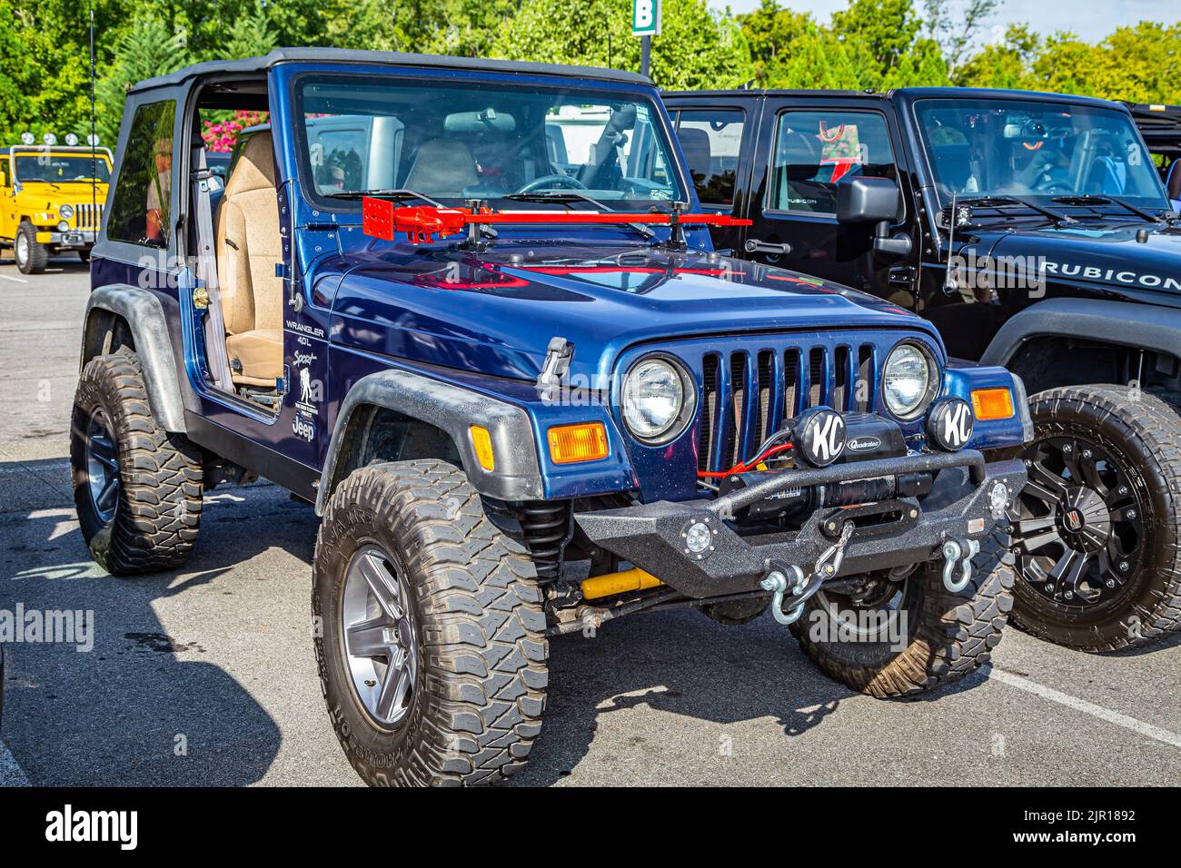 Pigeon Forge, TN - August 25, 2017: Modified Jeep Wrangler Sport TJ ...