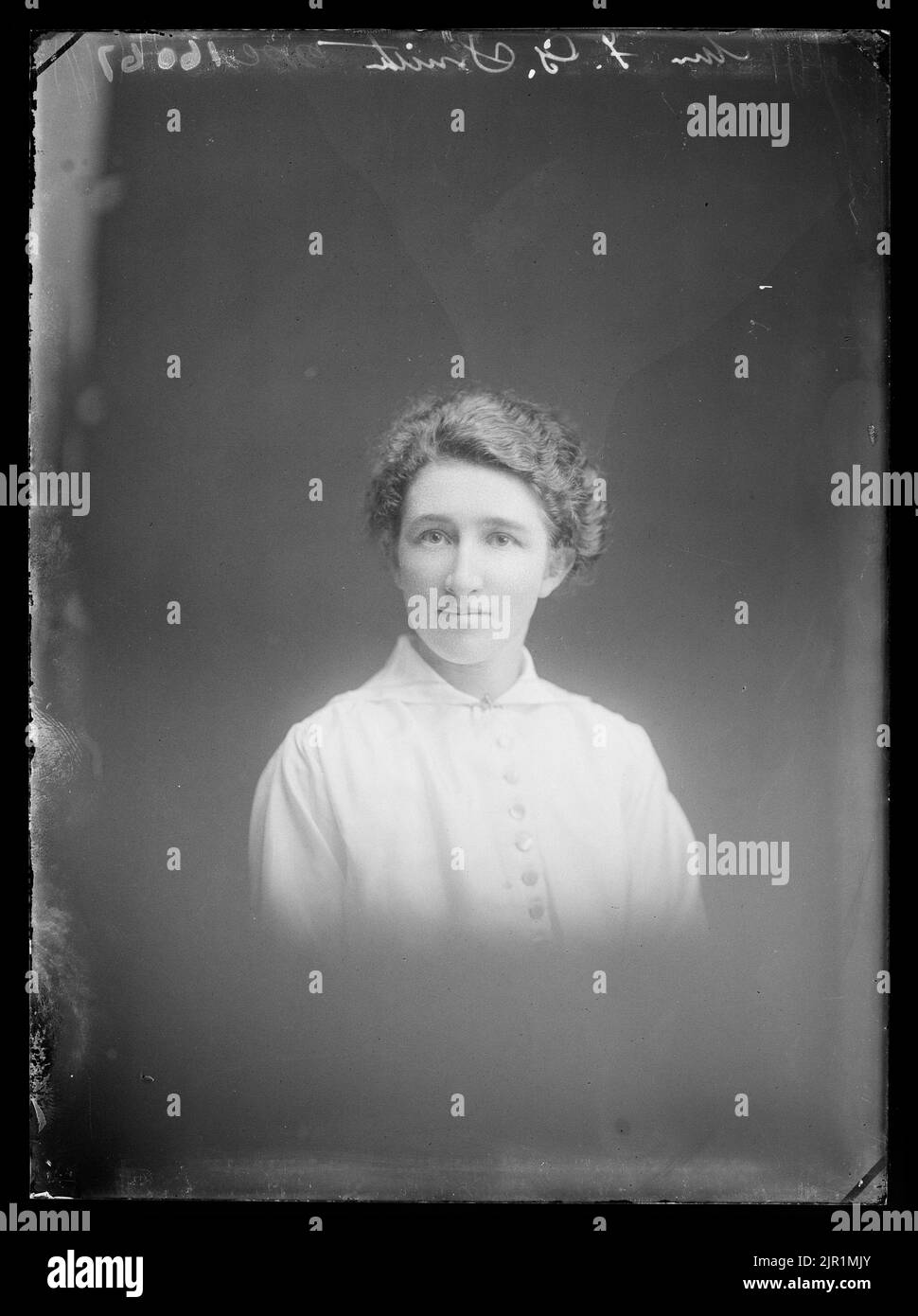 Mrs FG Smith, circa 1920, Wellington, by Berry & Co Stock Photo - Alamy