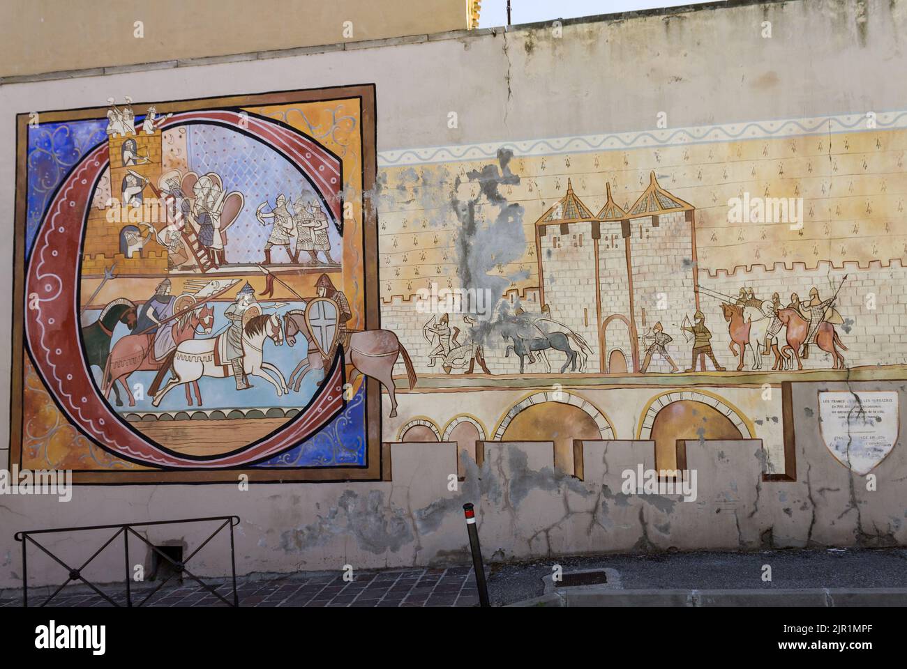 Medieval city painting hi-res stock photography and images - Alamy