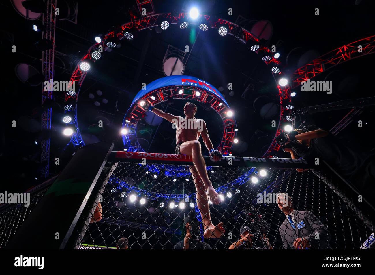 Chris wade mma hi-res stock photography and images - Alamy