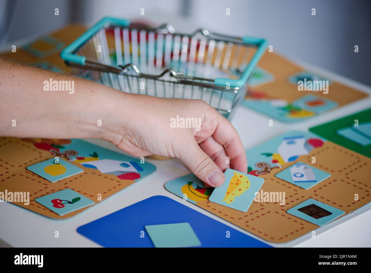 Family game board Stock Photo - Alamy