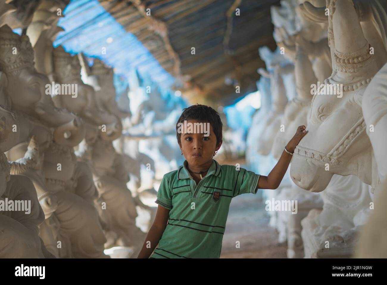 Sacred thread india hi-res stock photography and images - Alamy