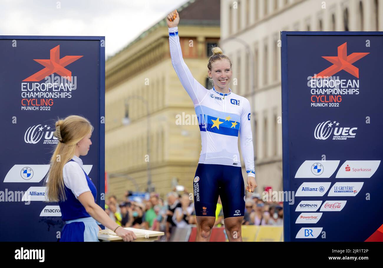 MUNICH - Lorena Wiebes with her gold medal during the ceremony of the ...