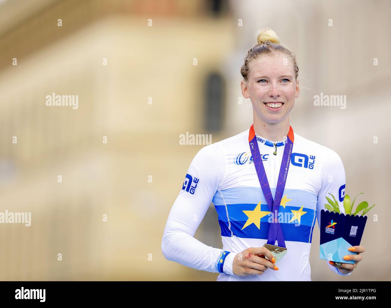MUNICH - Lorena Wiebes with her gold medal during the ceremony of the ...