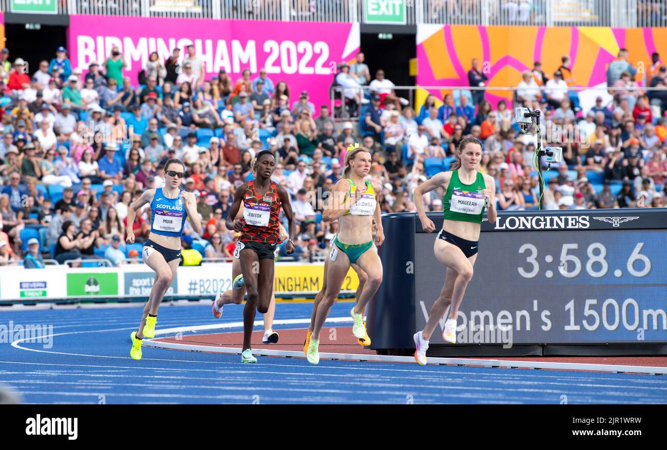 Abbey Caldwell of Australia and Ciara Mageean of Northern Ireland ...