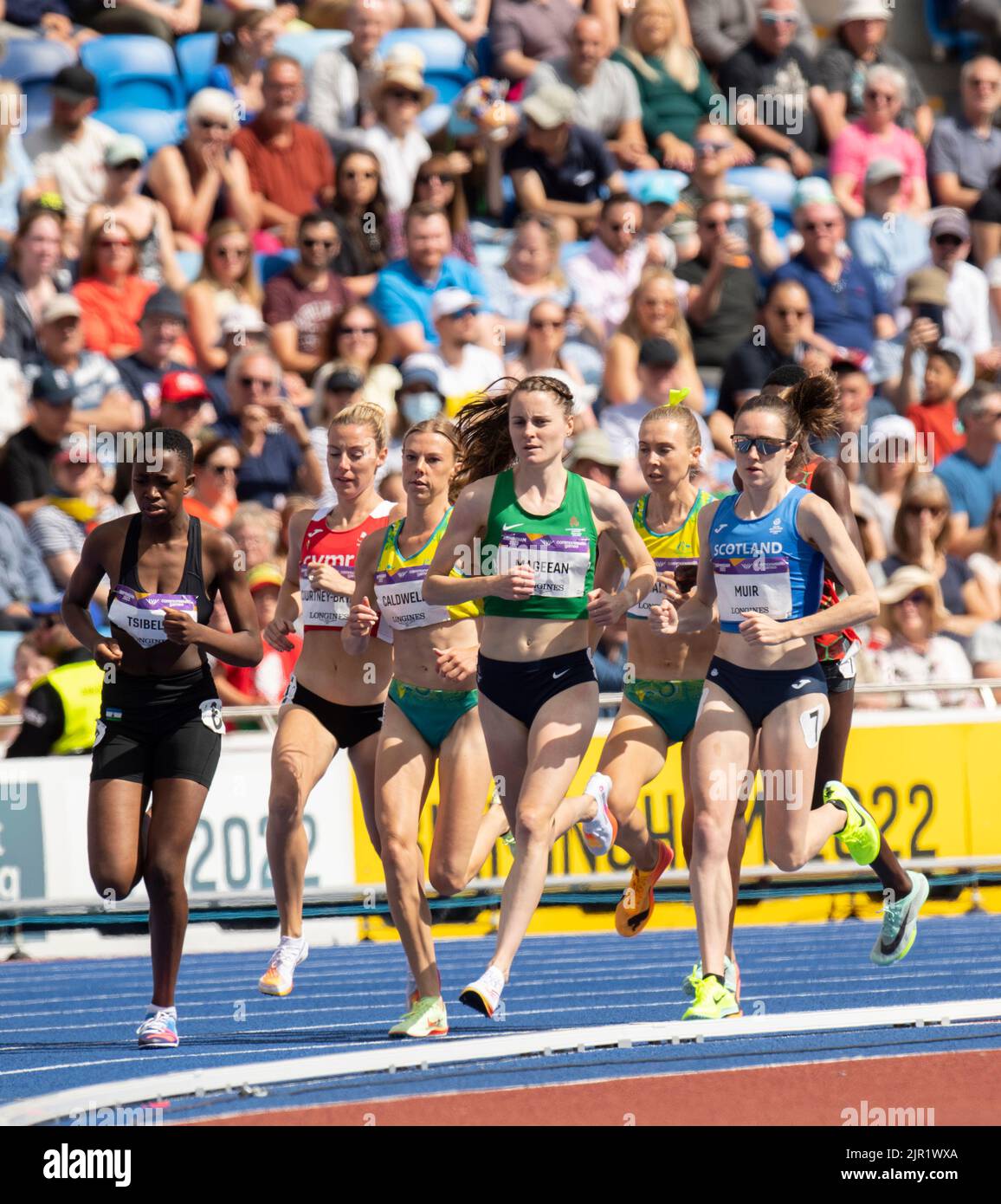 Laura Muir of Scotland and Ciara Mageean of Northern Ireland competing ...