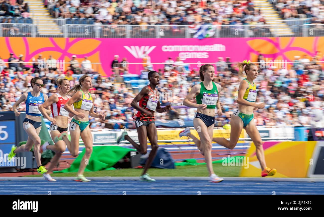 Ciara Mageean of Northern Ireland and Linden Hall of Australia ...