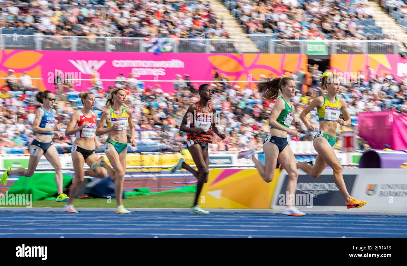 Ciara Mageean of Northern Ireland and Linden Hall of Australia ...