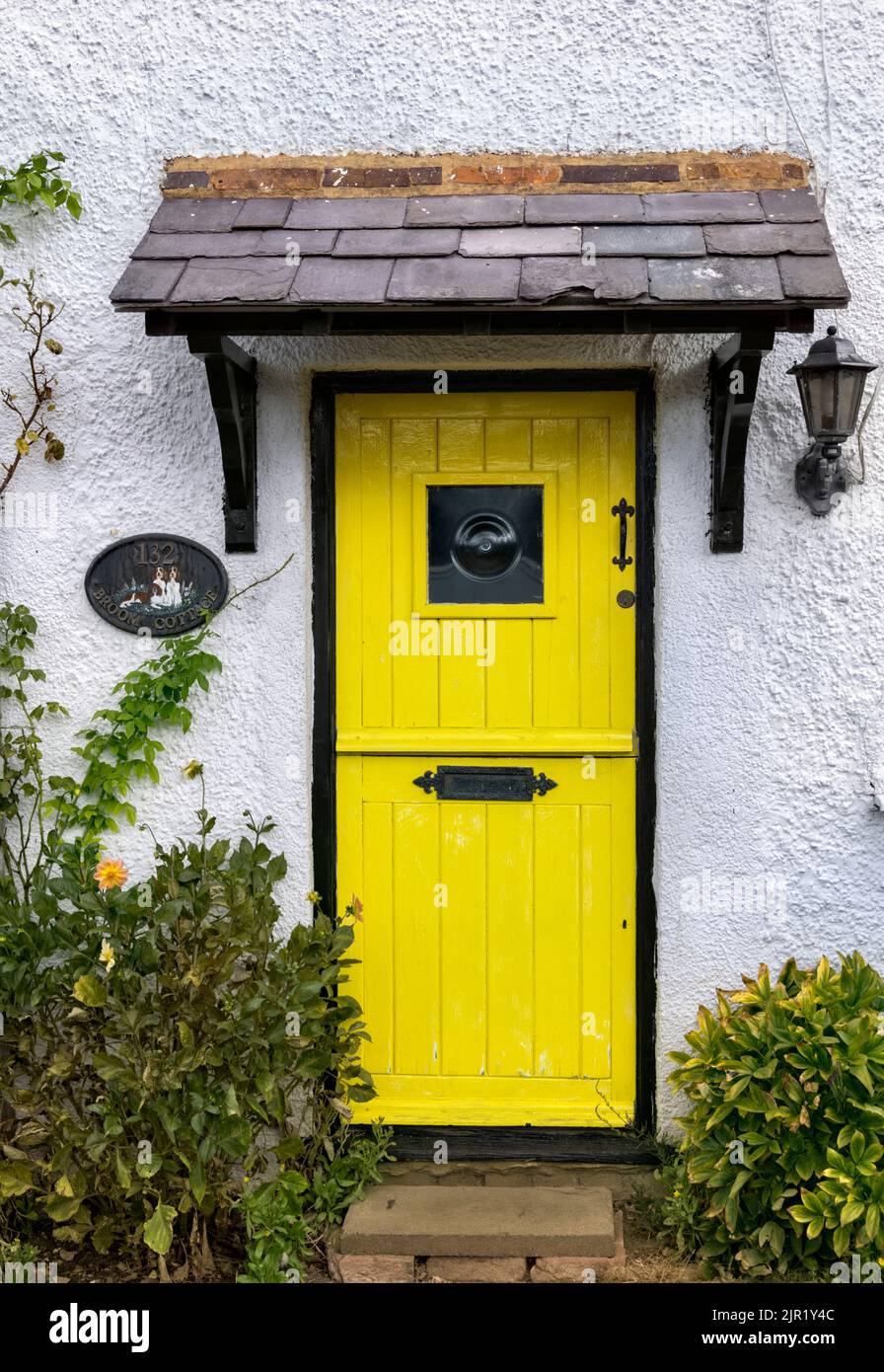 Flamstead village cottage hi-res stock photography and images - Alamy