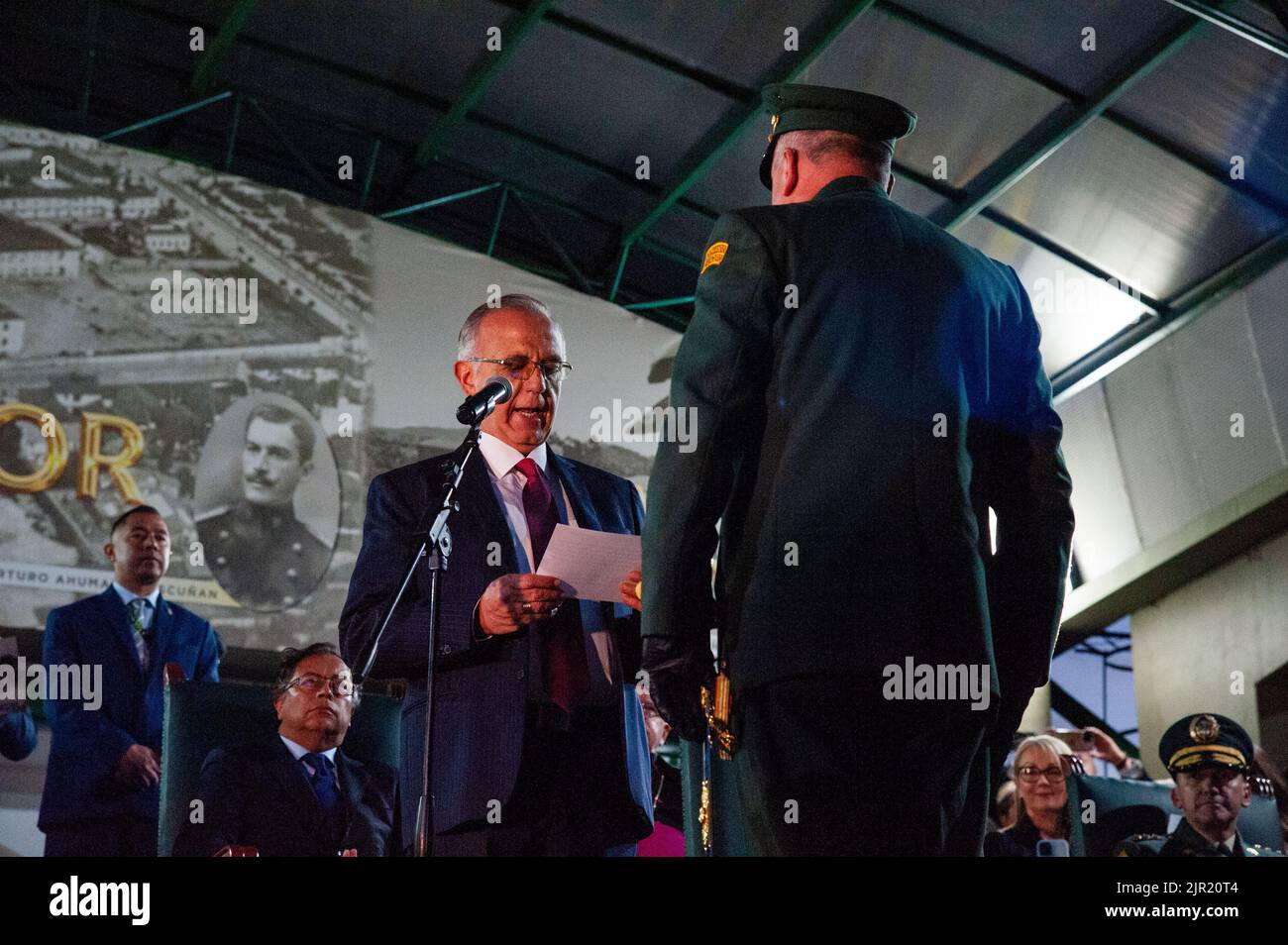 Colombia's minister of defence Ivan Velasquez swears-in Colombia's ...