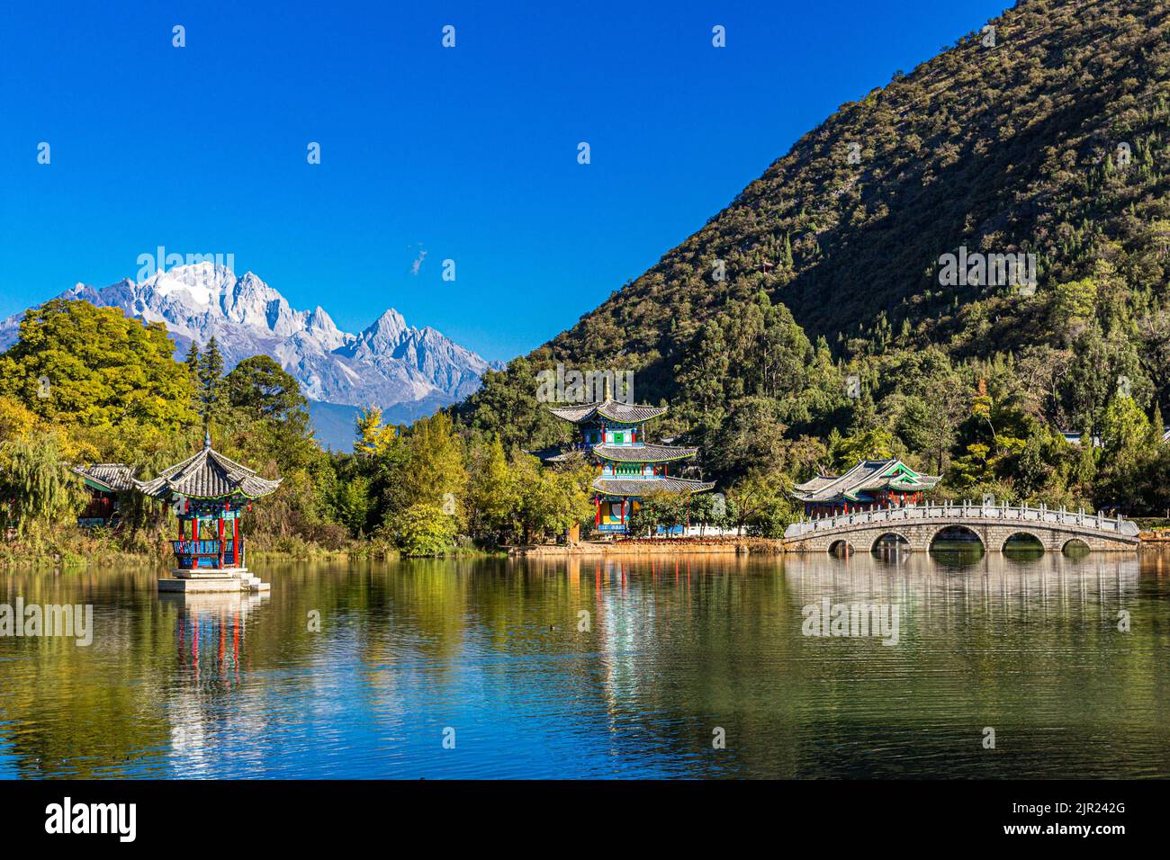 Near Old Town Lijiang is Jade Sprng Park with the Jade Dragon Snow ...