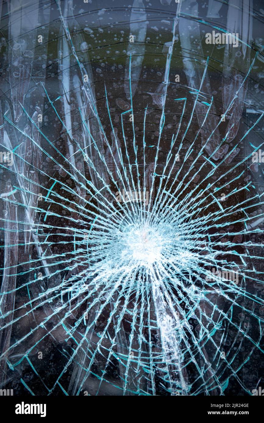 Smashed glass hi-res stock photography and images - Alamy