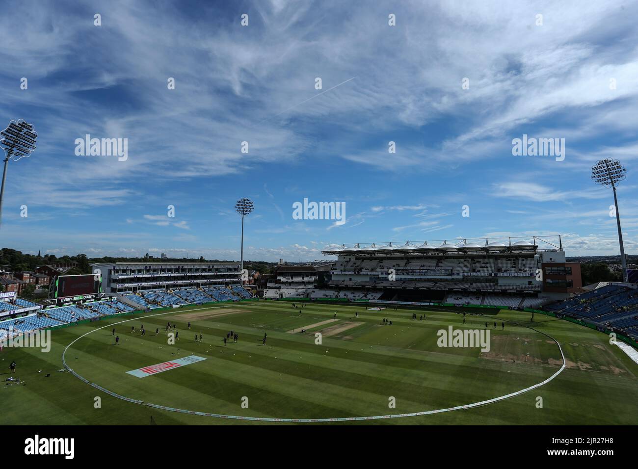 Headingley cricket ground general hi-res stock photography and images ...
