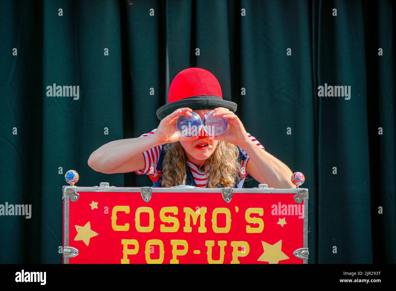 Cosmo's Pop-Up Circus, Arts Alive Festival, Downtown Langley, British ...