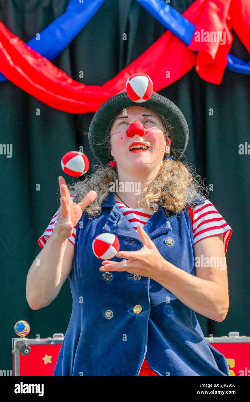 Ringling brothers barnum and bailey circus alumni hi-res stock ...
