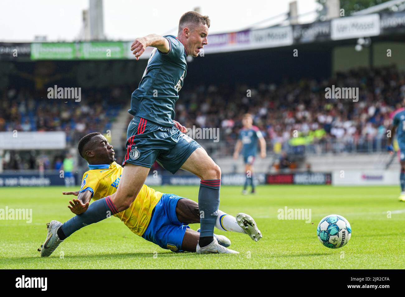Waalwijk - Thierry Lutonda of RKC Waalwijk, Patrik Walemark of ...