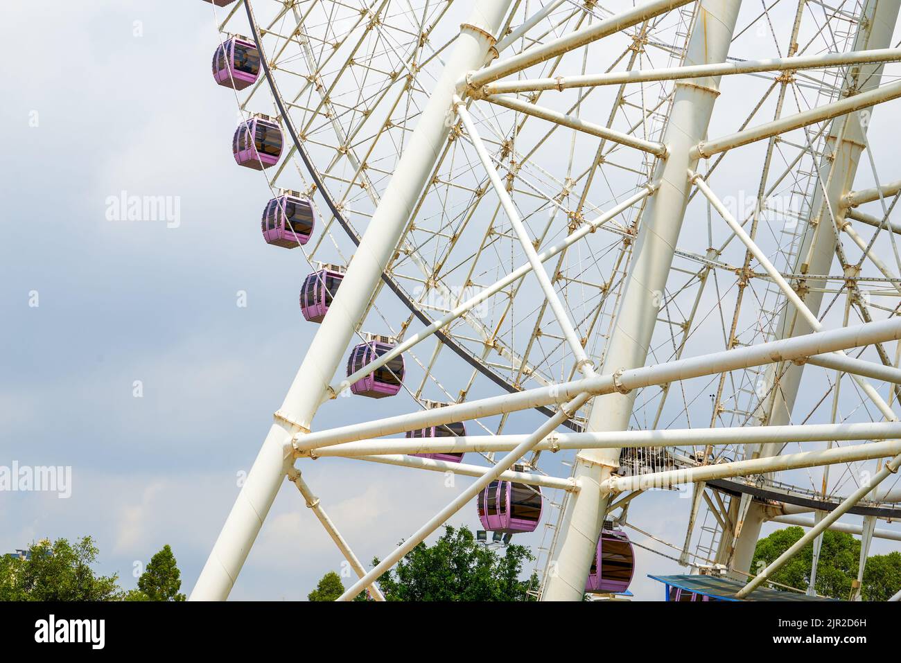 Close-up of a large ferris wheel in a playground Stock Photo - Alamy