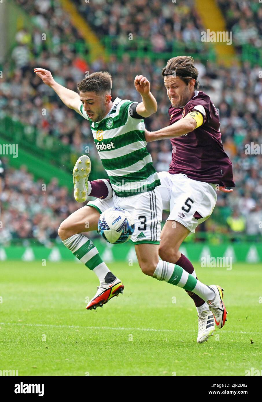 Football action peter taylor hi-res stock photography and images - Alamy