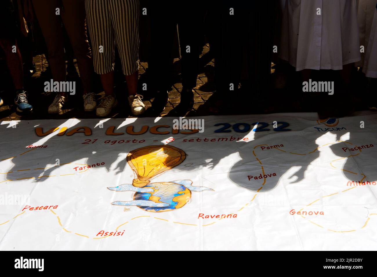 Via lucis hi-res stock photography and images - Alamy
