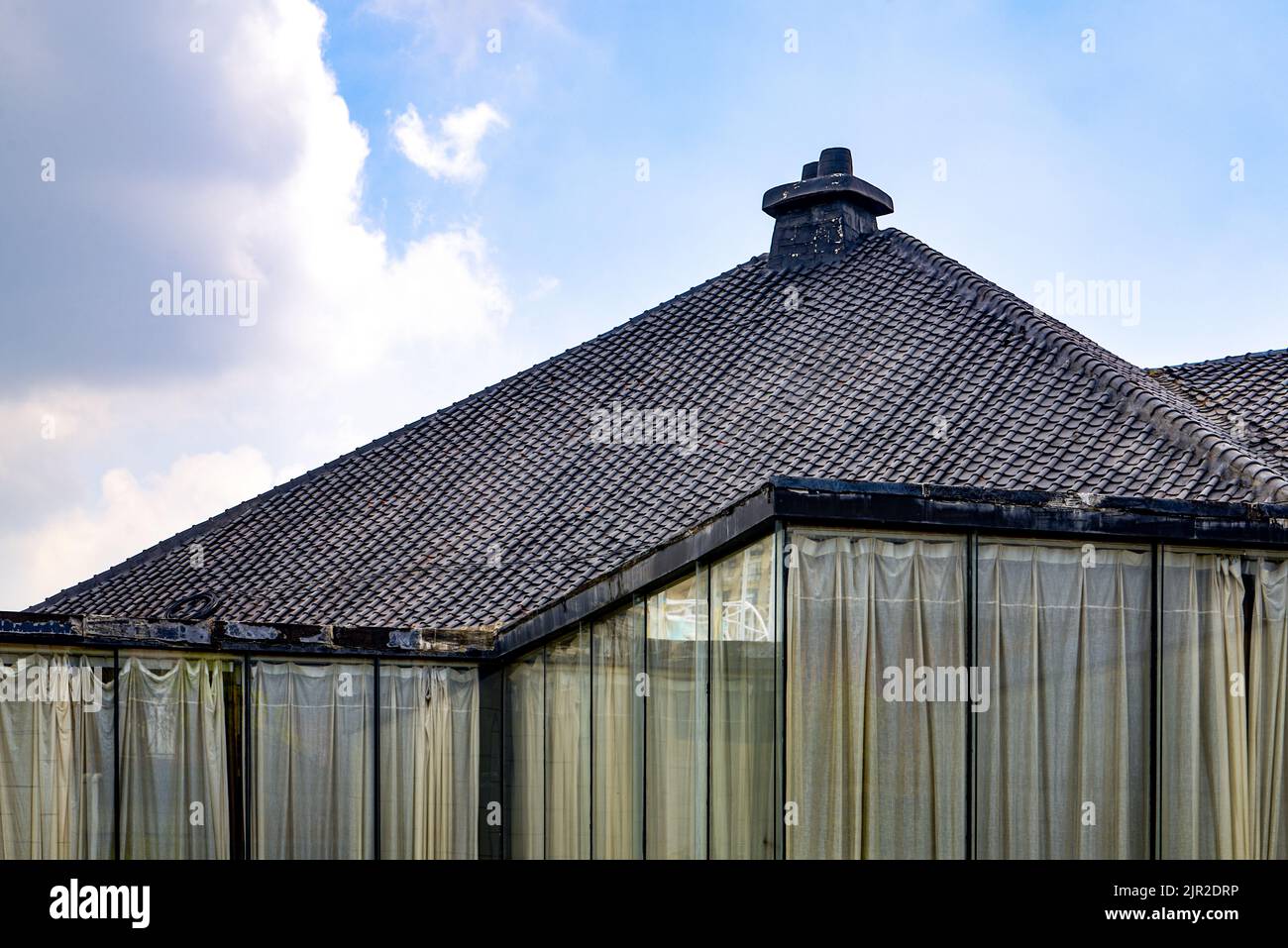 Japanese architectural style brick roof Stock Photo - Alamy