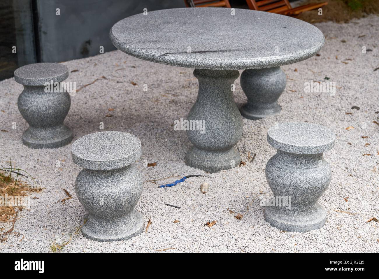 Pretty garden setting table chairs hi-res stock photography and images ...